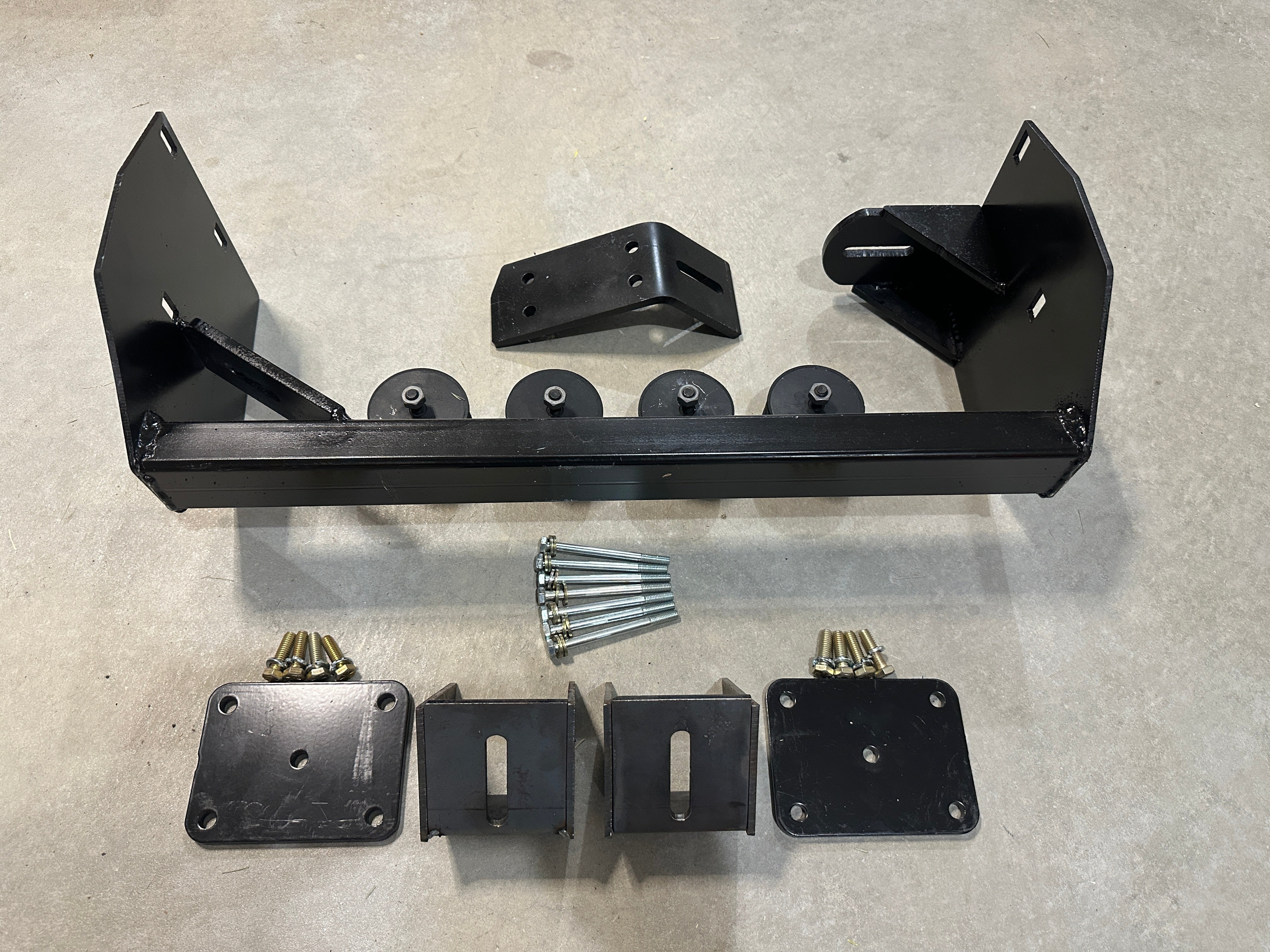 Complete mount kit for Defender LS3 & 350 Chevy /6L80E swap with integ ...